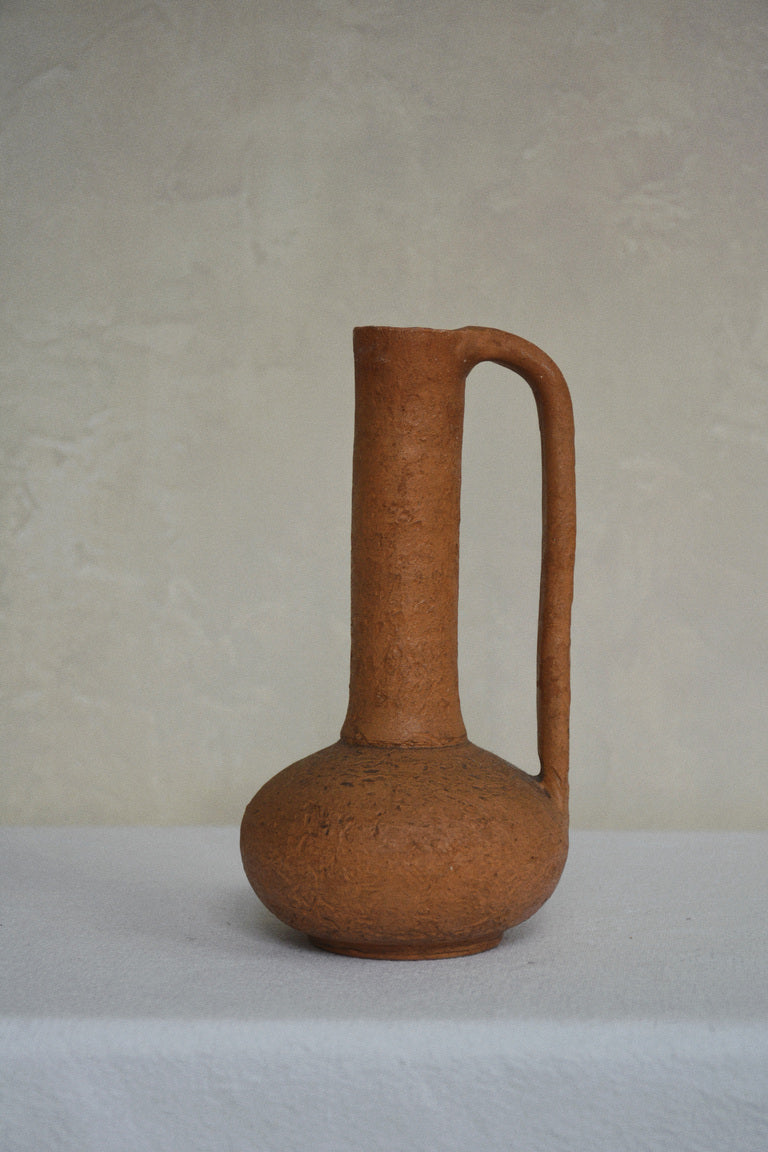 LONG NECK VESSEL – studiocollectic